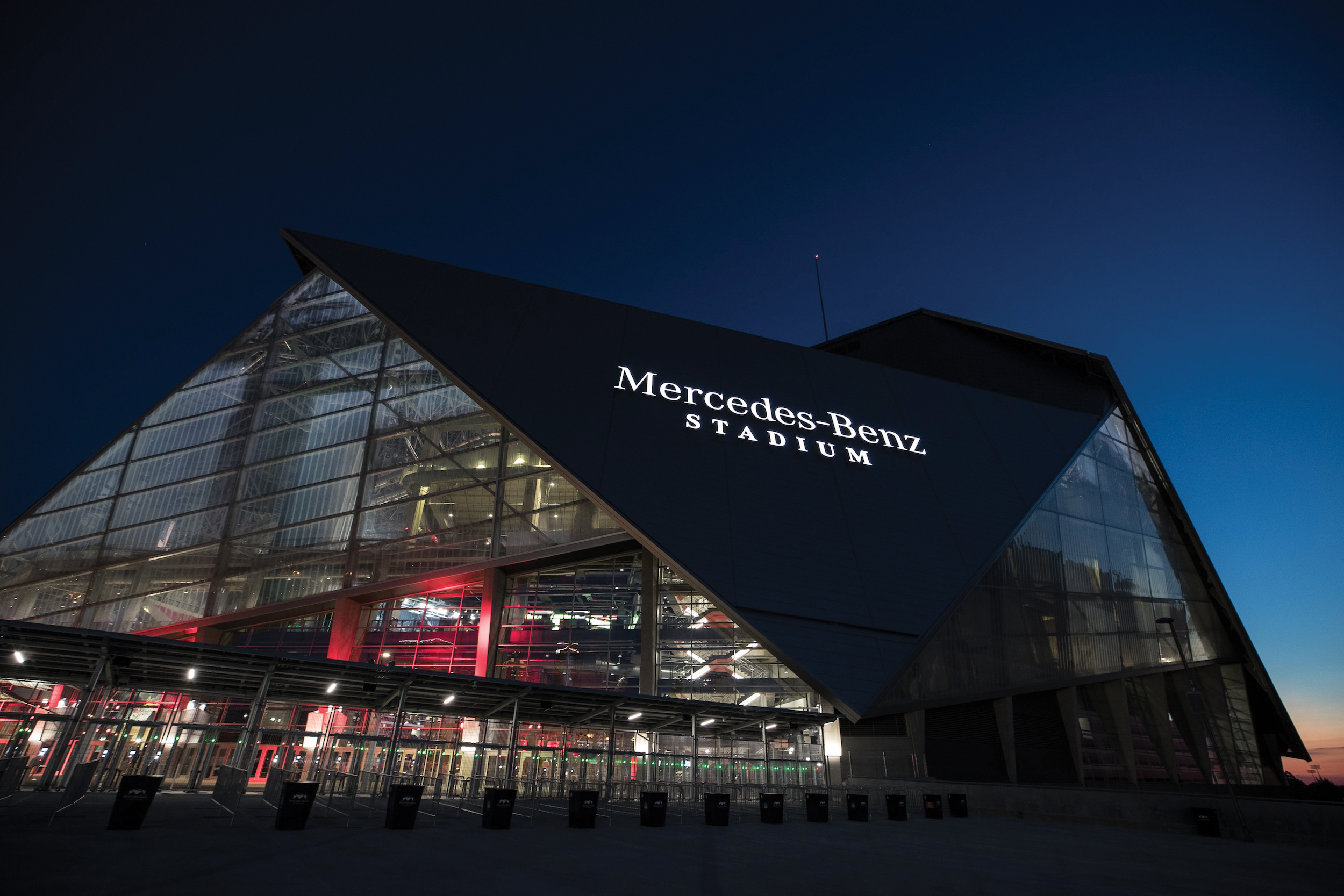 Mercedes-Benz Stadium - AgiLight - AgiLight
